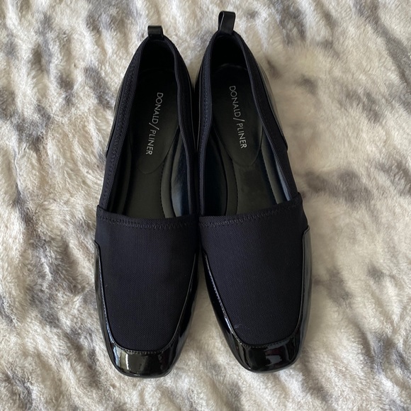 Donald J. Pliner | Shoes | New Donaldpinner Black Flats | Poshmark